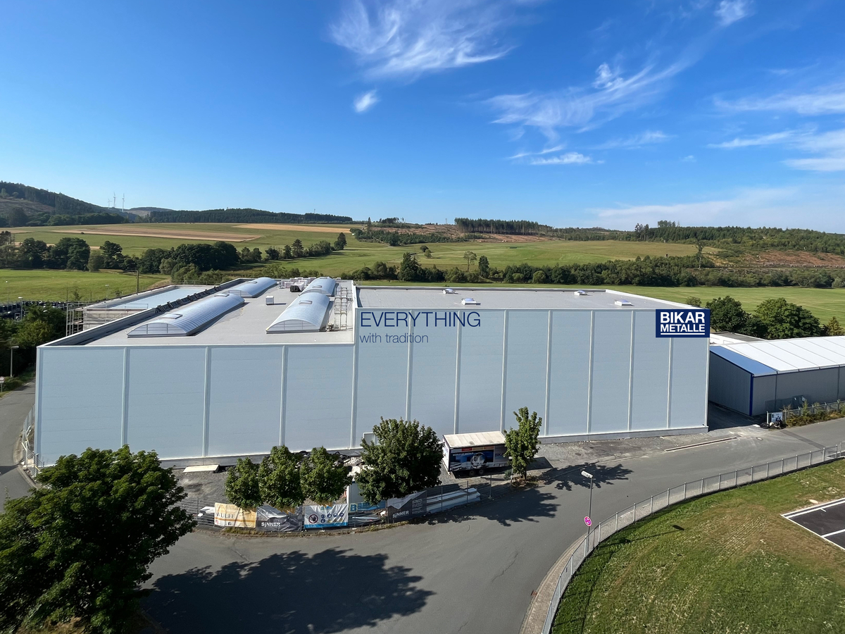 Erfolgreicher Gesellschafterübergang bei BIKAR