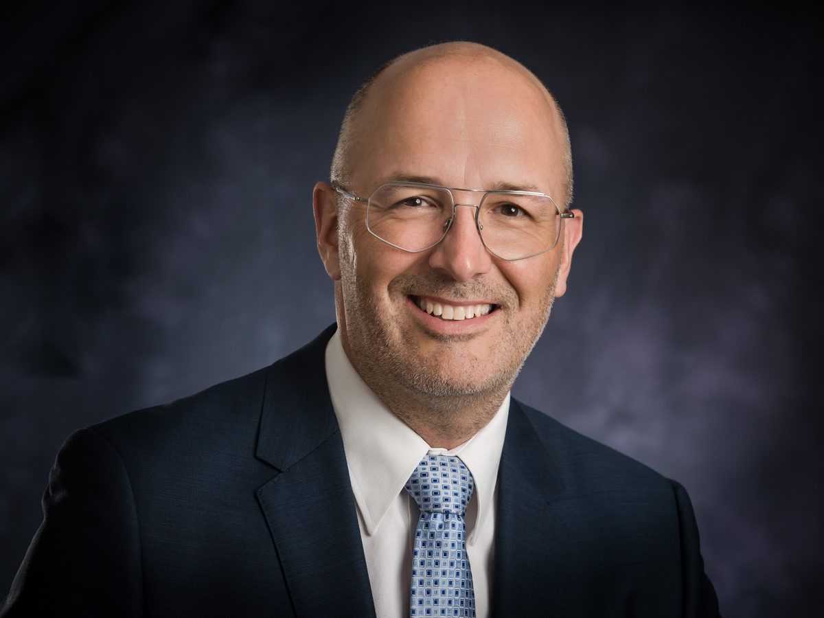 Michael Zint wird neuer CEO der apt Holding GmbH